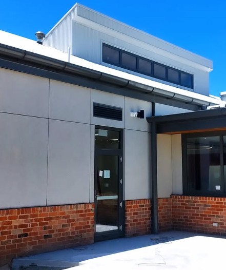 LA Cladding and Roofing - Professional Cladding & Construction Services